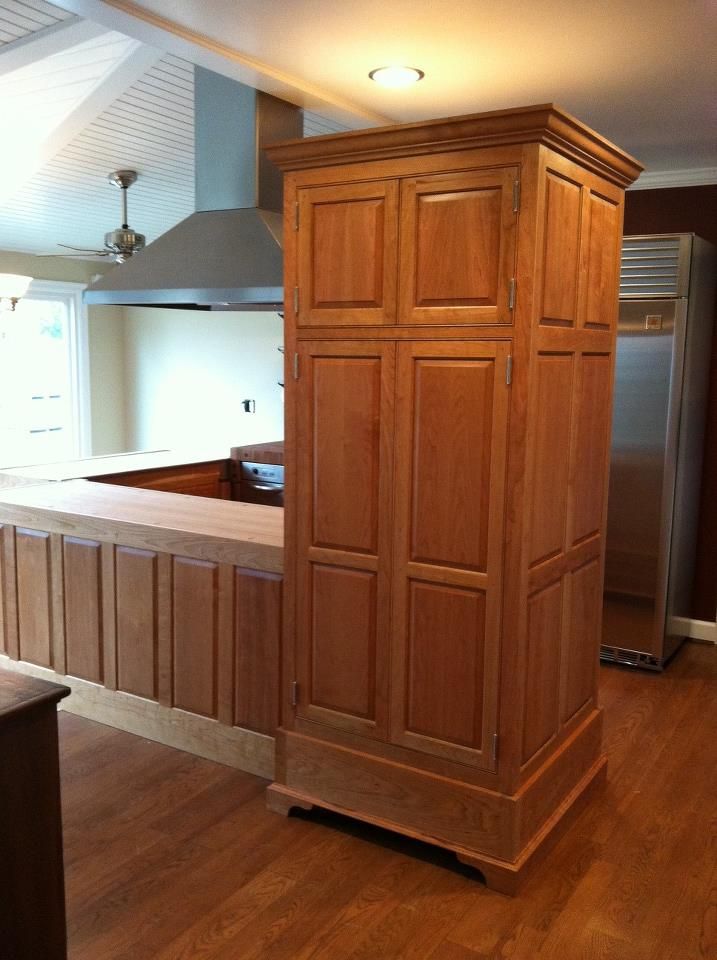 Colonial style kitchen - FineWoodworking
