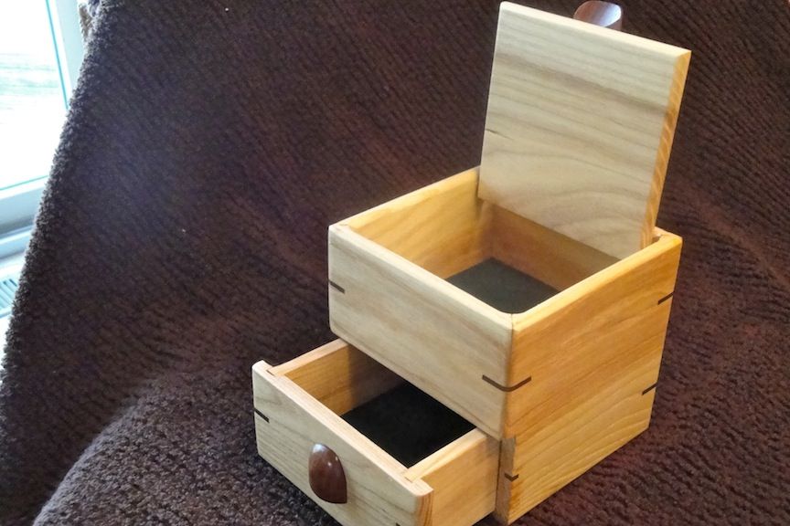 Double-Duty Box - FineWoodworking