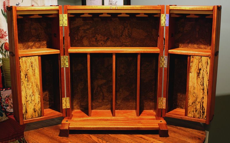Tailgating Steamer Chest Bar - FineWoodworking