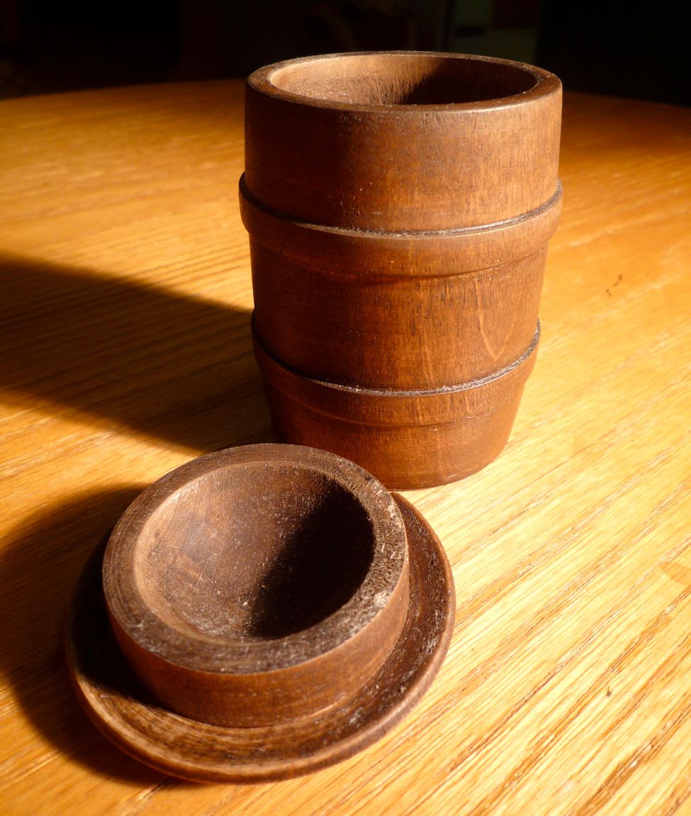 Walnut Barrel Box - FineWoodworking