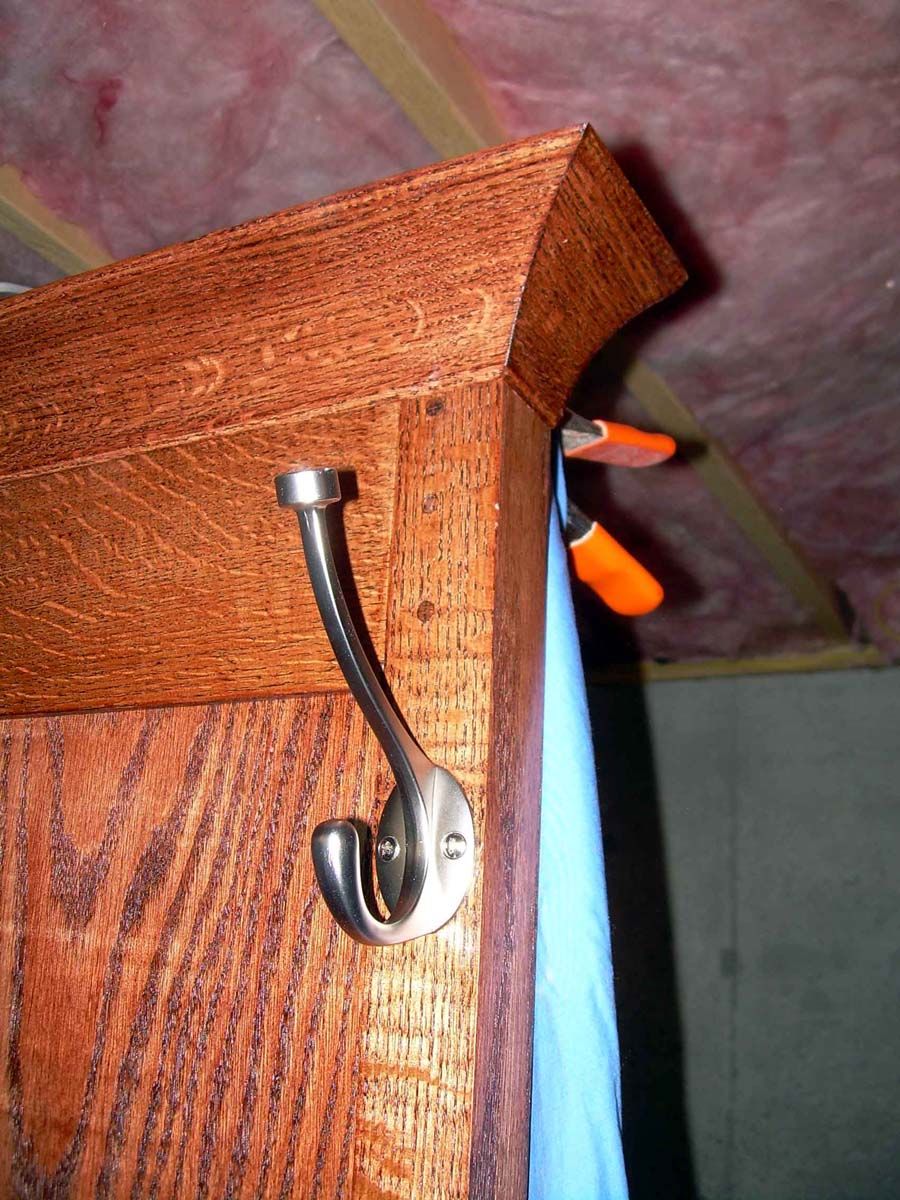 Shaker Style Hall Tree - FineWoodworking