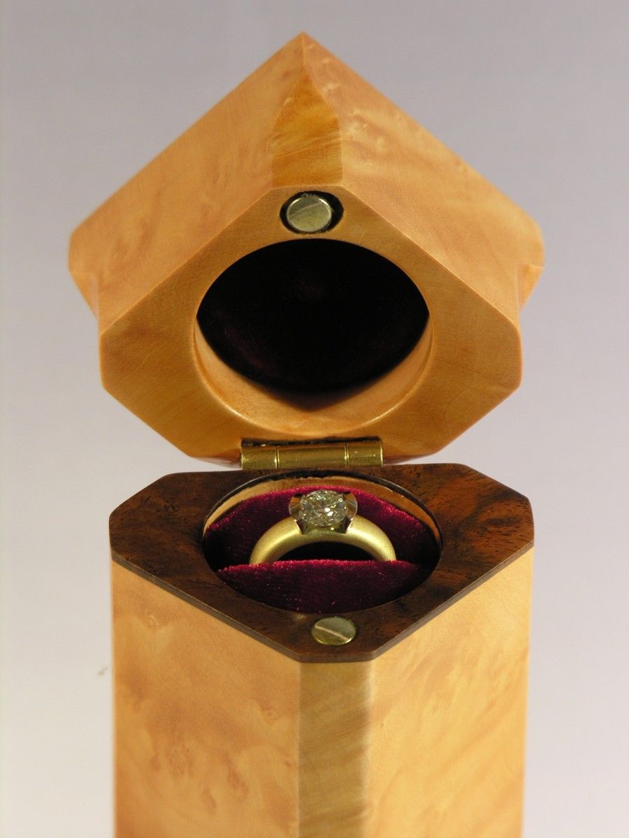 Madrone Burl Ring Box - FineWoodworking