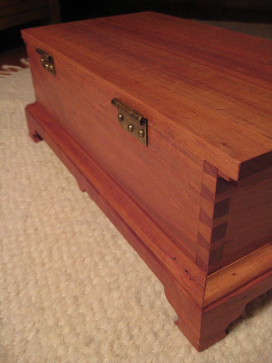 18th Century reproduction Bible box - FineWoodworking