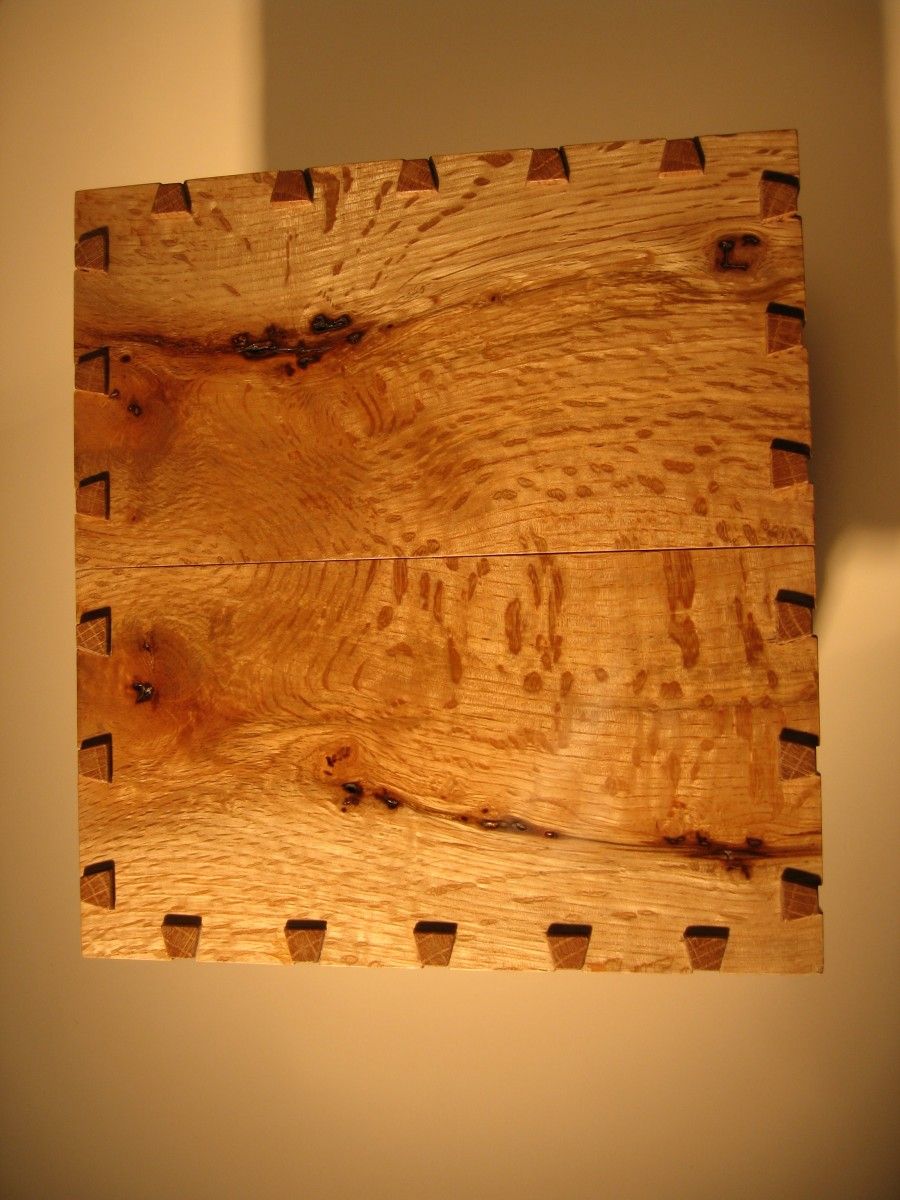 Dovetailed Spanish Red Oak box - FineWoodworking